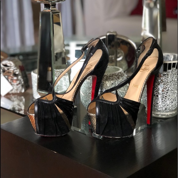 Christian Louboutin | Shoes | Christian Louboutin Red Botttoms | Poshmark